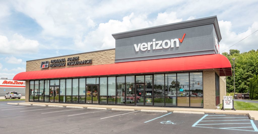 The Crossing Shopping Center - Veritas